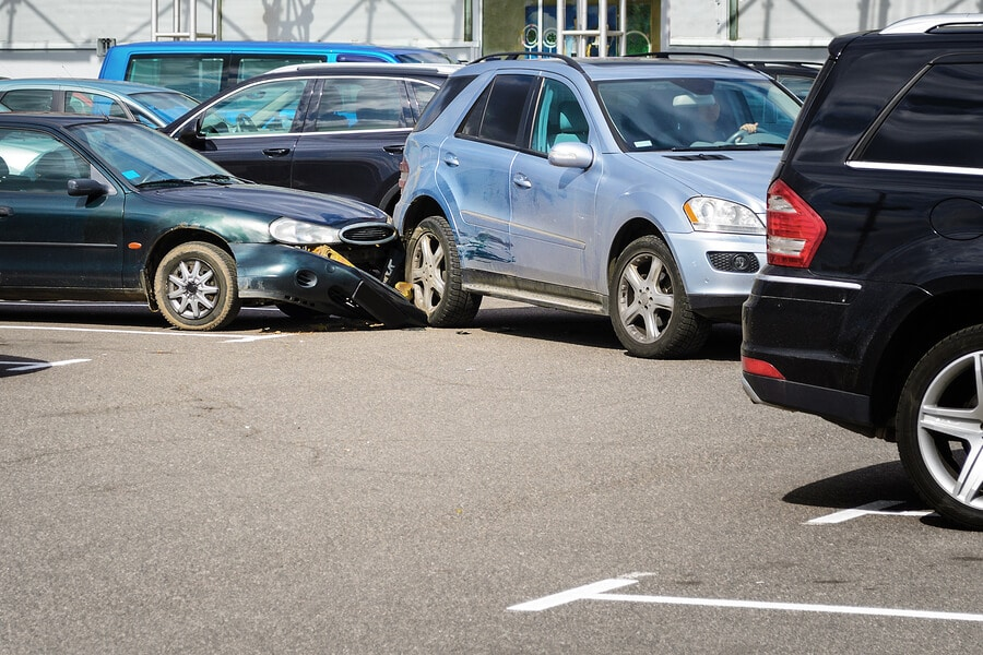 Tips for Parking Lot Car Accident – What to Do After a Crash